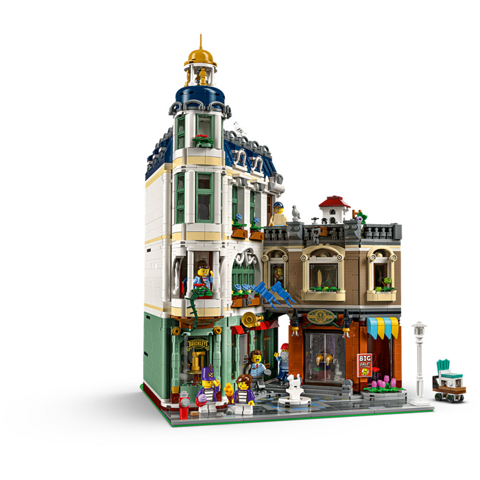 LEGO Shopping Street Set 11371 | Brick Owl