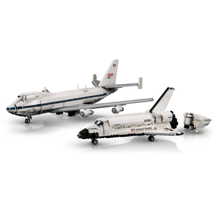 LEGO Shuttle Carrier Aircraft Set 10360 | Brick Owl - LEGO Marketplace