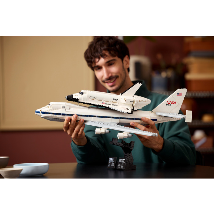 LEGO Shuttle Carrier Aircraft Set 10360 | Brick Owl - LEGO Marketplace