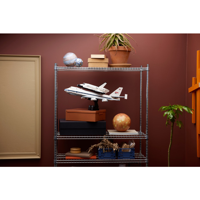 LEGO Shuttle Carrier Aircraft Set 10360 | Brick Owl - LEGO Marketplace