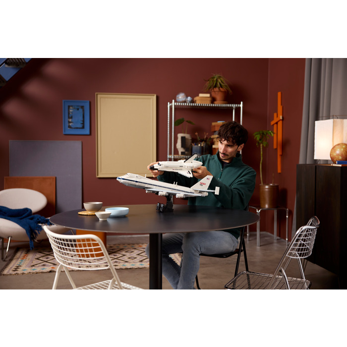 LEGO Shuttle Carrier Aircraft Set 10360 | Brick Owl - LEGO Marketplace