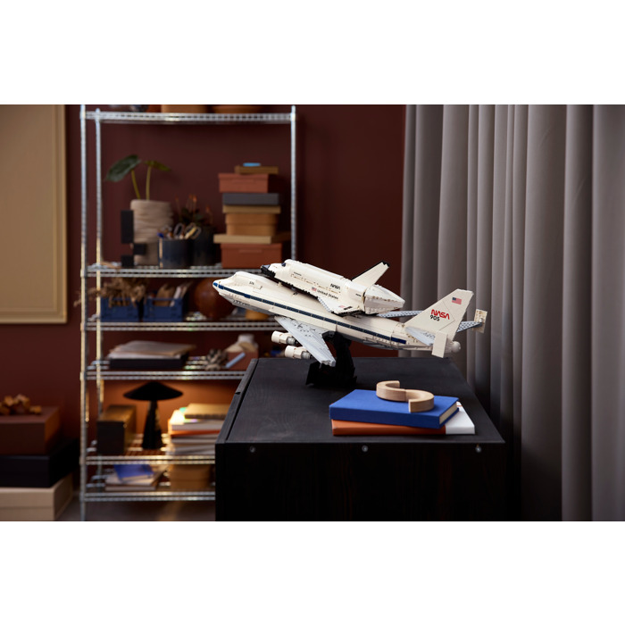 LEGO Shuttle Carrier Aircraft Set 10360 | Brick Owl - LEGO Marketplace