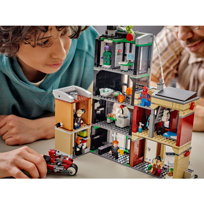 LEGO Spider-Man vs. Oscorp Set 76324 | Brick Owl