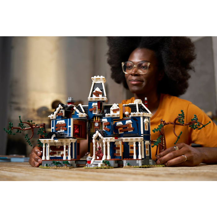 LEGO Stranger Things: The Creel House Set 11370 | Brick Owl