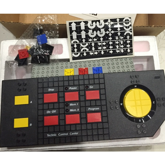 LEGO Technic Control Center 1 Set 9753 | Brick Owl