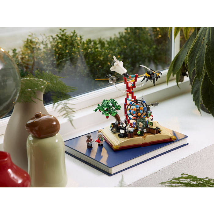 LEGO The Evolution of STEM Set 21355 | Brick Owl - LEGO Marketplace