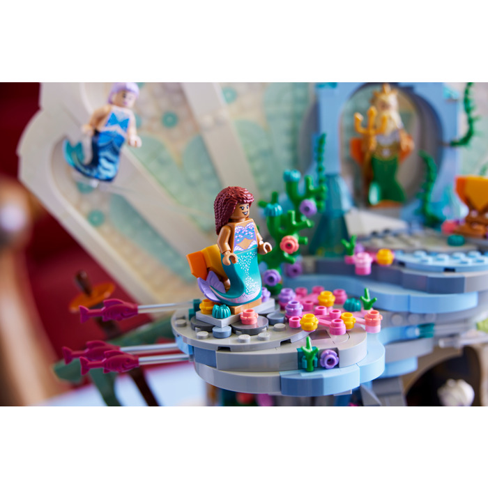 LEGO The Little Mermaid Royal Clamshell Set 43225 | Brick Owl