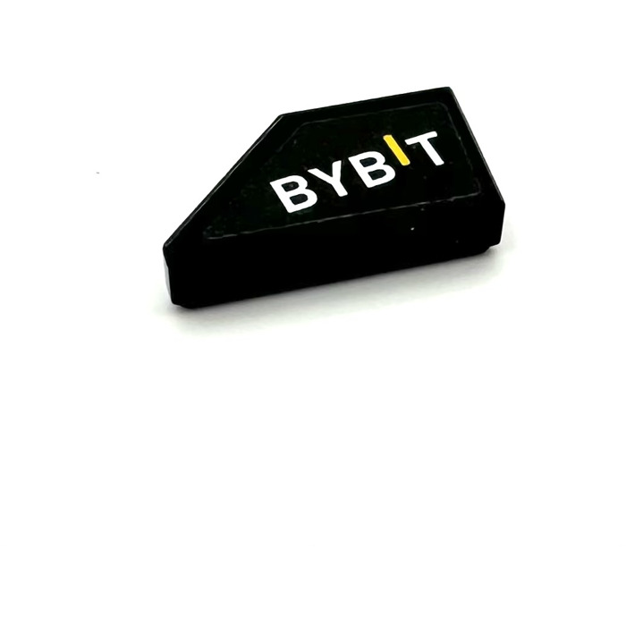 LEGO Tile 1 x 2 45° Angled Cut Right with BYBIT Sticker (5092) | Brick ...