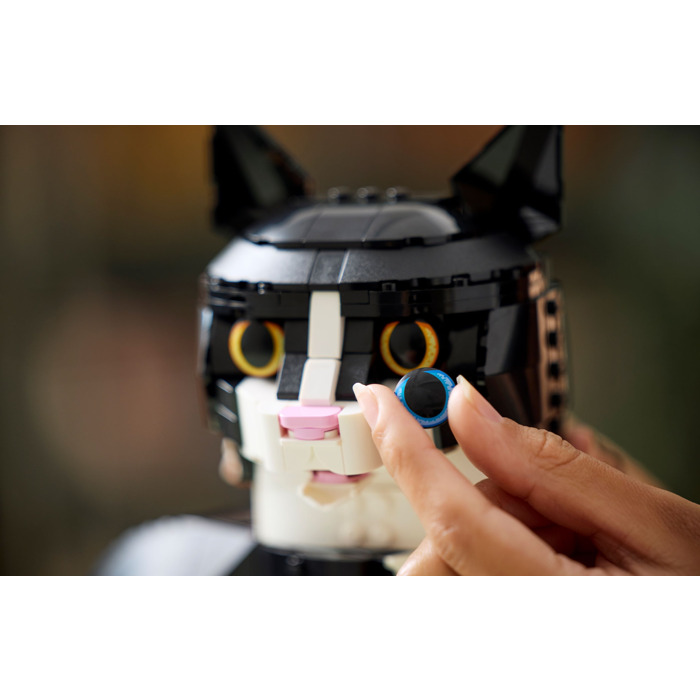 LEGO Tuxedo Cat Set 21349 | Brick Owl - LEGO Marketplace