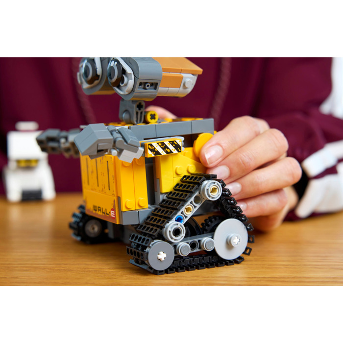 LEGO WALL-E and EVE Set 43279 | Brick Owl - LEGO Marketplace