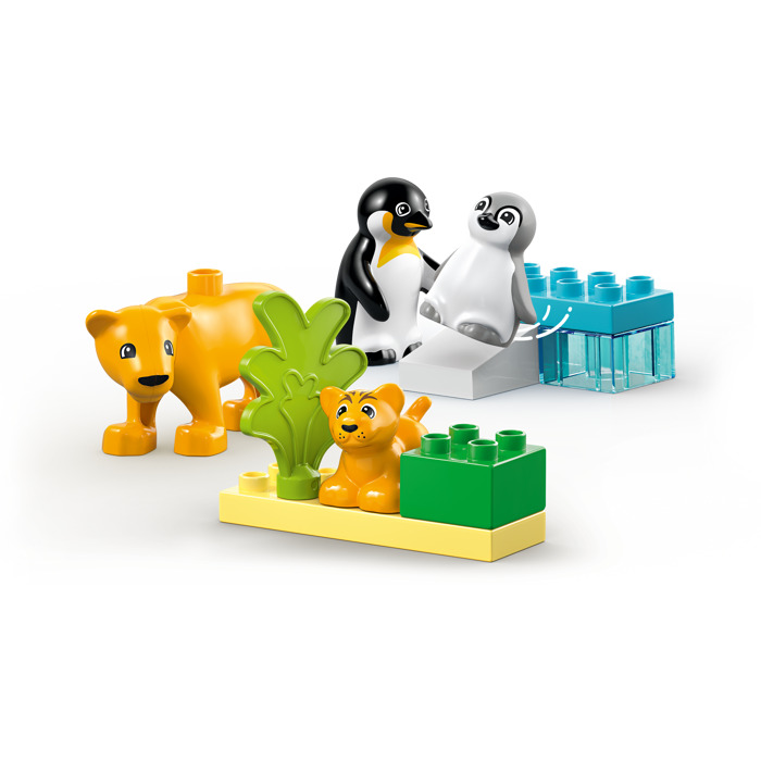 LEGO Wild Animal Families: Penguins & Lions Set 10442 | Brick Owl