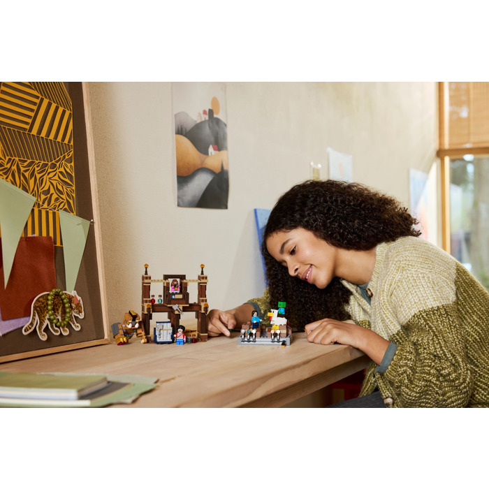 LEGO Woodland Mansion Fighting Ring Set 21272 | Brick Owl - LEGO ...