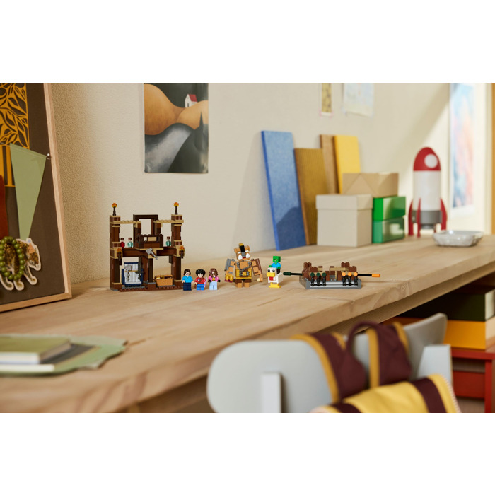 LEGO Woodland Mansion Fighting Ring Set 21272 | Brick Owl - LEGO ...