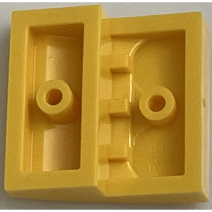 LEGO Yellow Slope 2 x 2 Curved (15068 / 118553) | Brick Owl