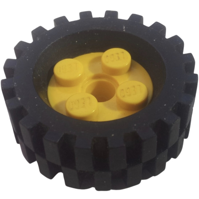 LEGO Yellow Wheel Rim 10 x 17.4 with 4 Studs and Technic Peghole with ...